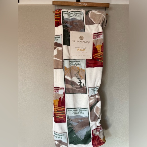 Yellow Valley | Bedding | New Yellow Valley National Parks Plush Throw ...